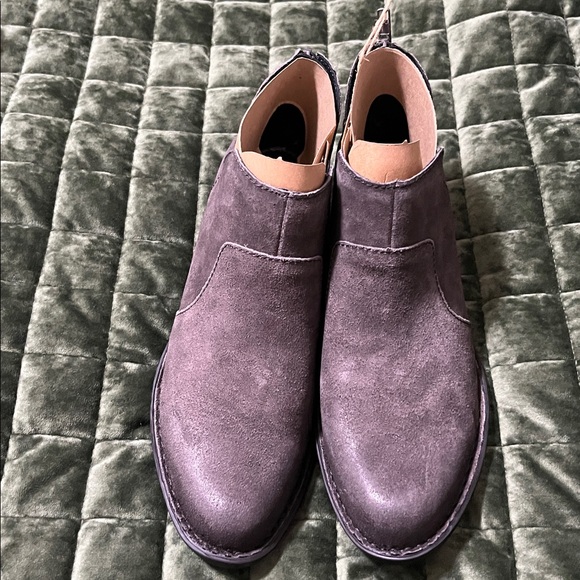 Born | Shoes | New In Box Born Kerri Bootie Dark Grey Shoes Size 95 ...